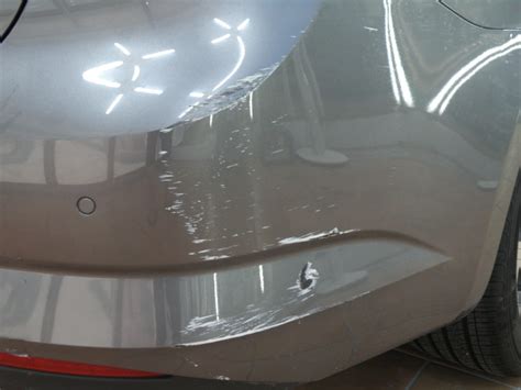 Sm6 뒤 범퍼 차 긁힘으로 자동차 기스 제거를 위해 안양 평촌에서 찾아주셨습니다 자동차 흠집 제거 자동차 외형복원 도색 수리 부분 도색 차량 복원 범퍼