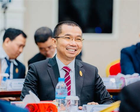 ឧកញ៉ា យ៉ន សេងហាន Added A New Photo ឧកញ៉ា យ៉ន សេងហាន