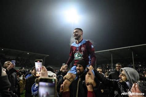 역대급 이변 5부 아마추어가 1부리그 6위 격파→fa컵 16강 진출 Epl 레전드들도 당했다