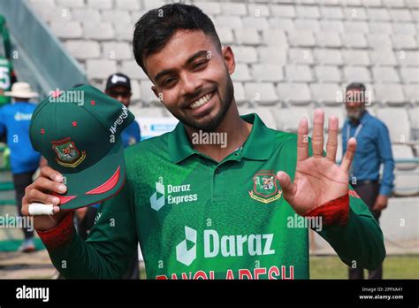 Debutant Batter Towhid Hridoy Gets His Odi Cap From Mushfiqur Rahim