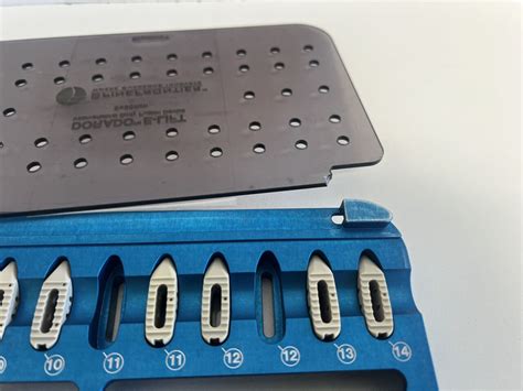 Used Spine Frontier Dorado E Lift Intervertebral Body Fusion Devices 9x30mm Orthopedic General