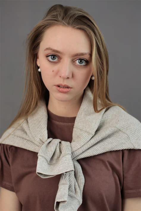 Елизавета Михневич актриса фотографии российские актрисы Кино Театр Ру