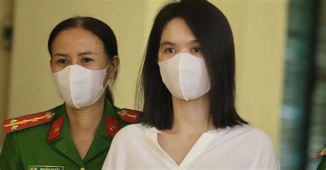 Ngọc Trinh rời trại tạm giam T30 về nhà Báo Dân trí