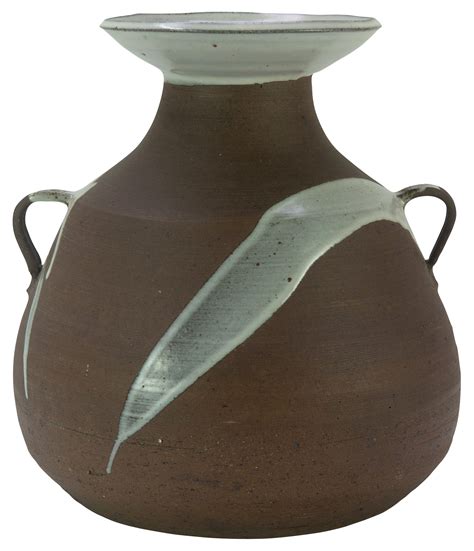 Lot 115 Janet Leach 1918 1997