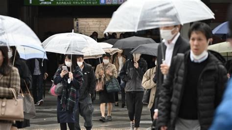 Японы бодит цалин түүхэнд байгаагүй урт хугацаагаар буюу 24 сар дараалан буурчээ Мэдээ