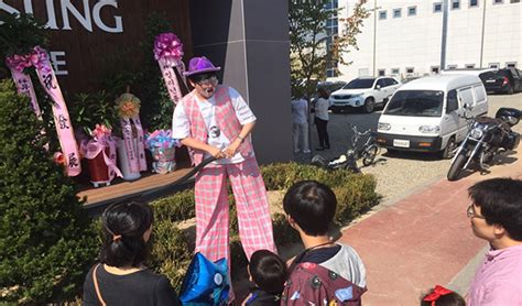 ﻿20230408~09토일 ‘키다리 삐에로 풍선아트 거리공연 비발디파크 벚꽃로드 행사 출연 락킨코리아