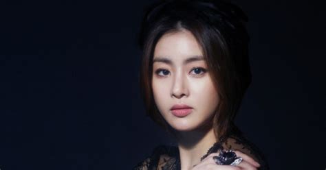 강소라 청순함 속 고혹미 자태 분위기 미녀