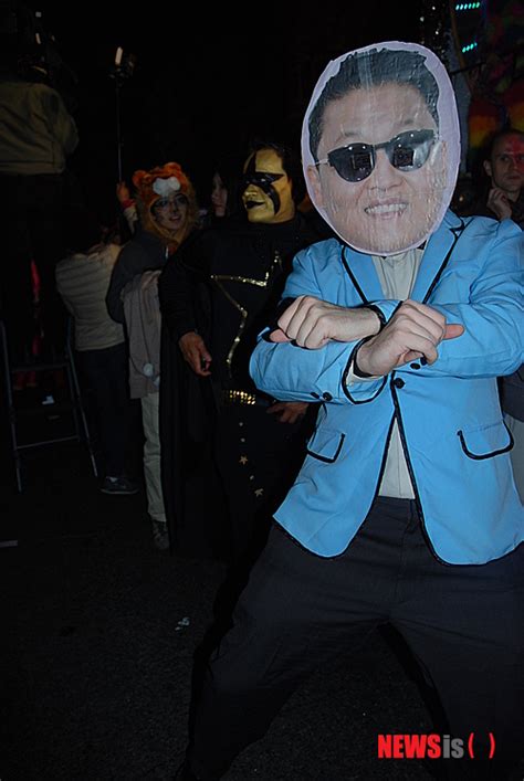 뉴욕 할로윈퍼레이드 싸이도 한몫 강남스타일 등장