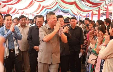 លោក ហ៊ុន ម៉ានិត អញ្ជើញបើកការដ្ឋានស្ថាបនាផ្លូវបេតុង២ខ្សែ ប្រវែងជាង១៨គីឡូម៉ែត្រ នៅឃុំបារាយណ៍