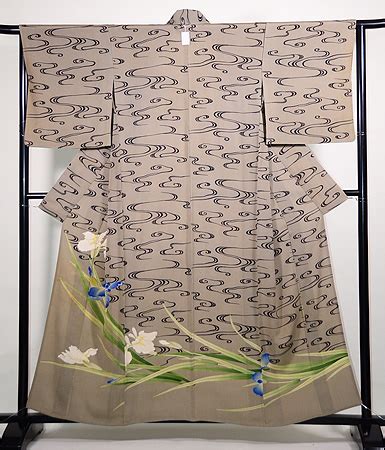 観世水に菖蒲の付下
