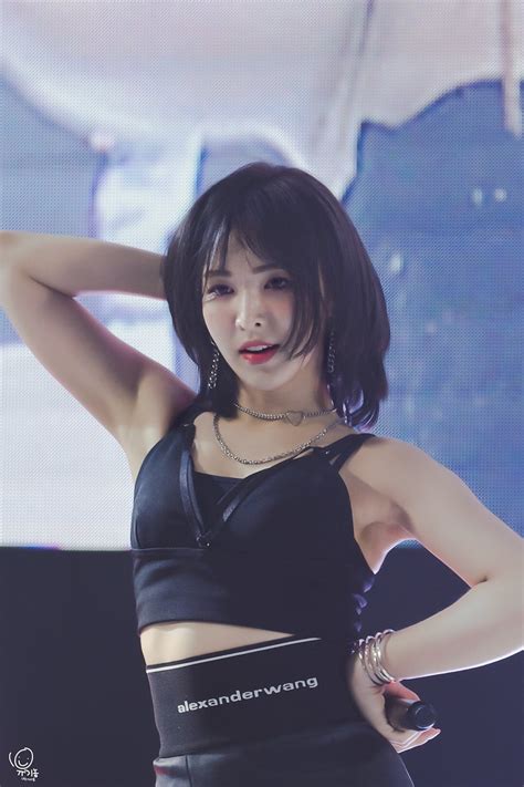 190721 Wendy R Red Velvet
