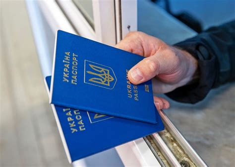 Хто з українців має право виїжджати за межі України у 2025 році — Finance Ua