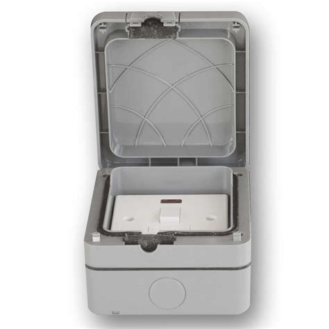 1 Gang 13a Ip66 Outdoor Fused Spur Sgd Lighting Irelands 1 Lighting And Electrical Supplier