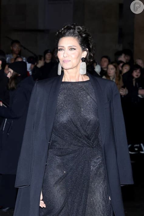 Maria Fernanda C Ndido Surge Bem Diferente De Renascer Na Paris Fashion Week E Esbanja