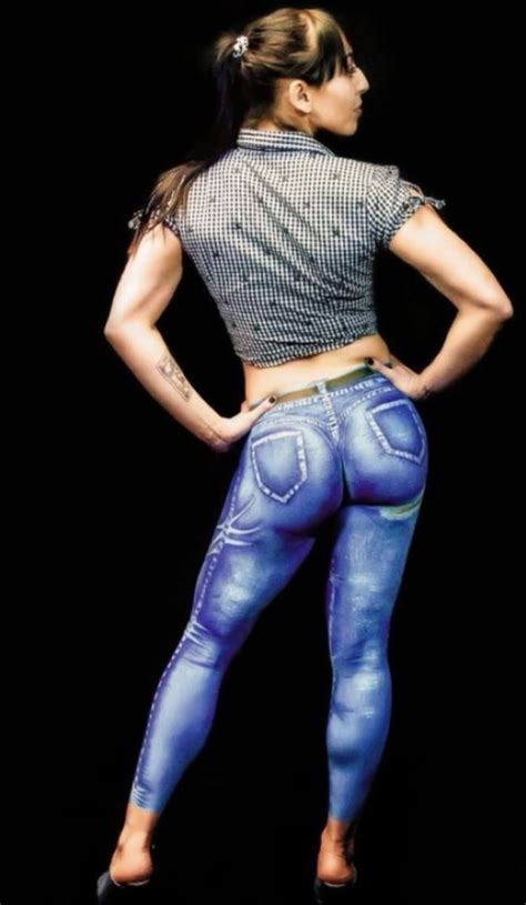 Donna Goes Dutch To Brush Up On Body Painting Skills Barnsley