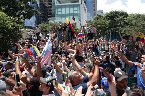 Ente Electoral De Venezuela Entrega Al Supremo Las Actas De Escrutinio