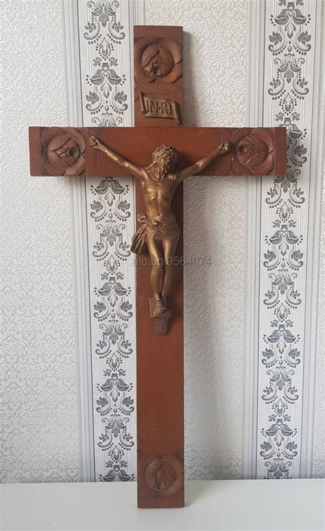 Старинен дървен католически кръст Антиквариат София Старинен дървен католически кръст