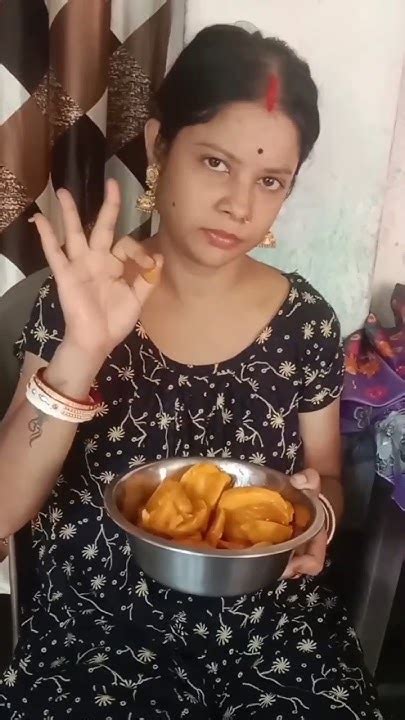জামাই ষষ্ঠী তে গিয়ে গাছ থেকে পারা টাটকা আম খেলাম খুব সুস্বাদু 🥭🤤😇food