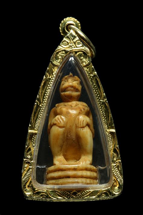 หนุมาน หน้ากระบี่ หลวงพ่อสุ่น พุทธศิลป์ของสะสม