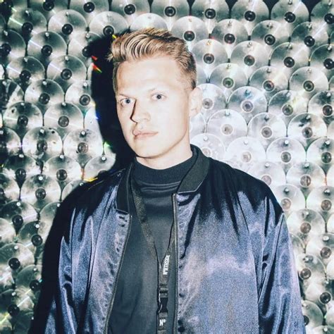 Racistiske Hooligans Ville Ikke Betjenes Af Parken Ansatte Det Skal