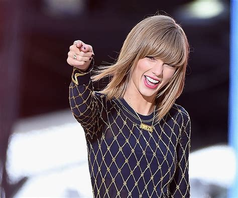 Taylor Swift Smile