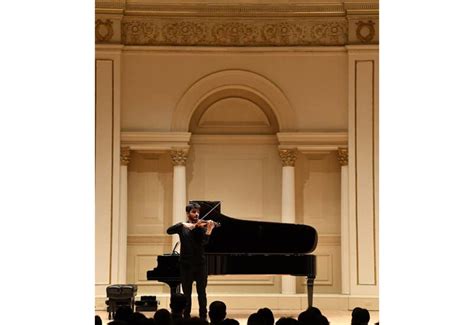 Азербайджанский студент занял первое место на конкурсе в США ФОТО