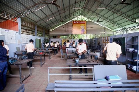 Kmct Polytechnic College Mampara Pazhoor Kuttippuram