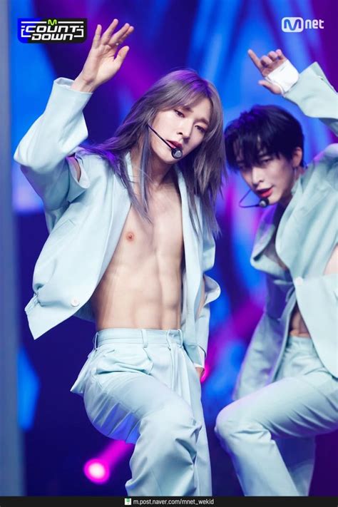 Pin By Sil On Onlyoneof Hot Korean Guys Kpop Guys Shirtless