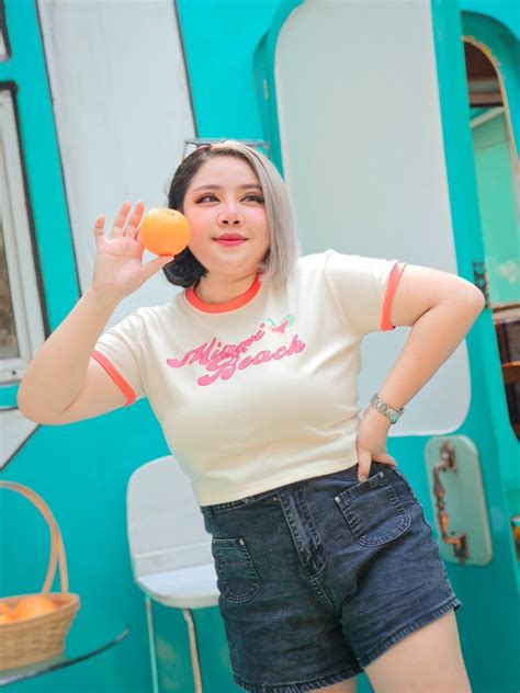 ขอแต่งตัวแปปนึงนะ 😂 เสื้อผ้าแฟชั่น เสื้อผ้าสาวอวบ เสื้อผ้าสาวอวบอ้วน เสื้อพลัสไซส์ เหมยลี่