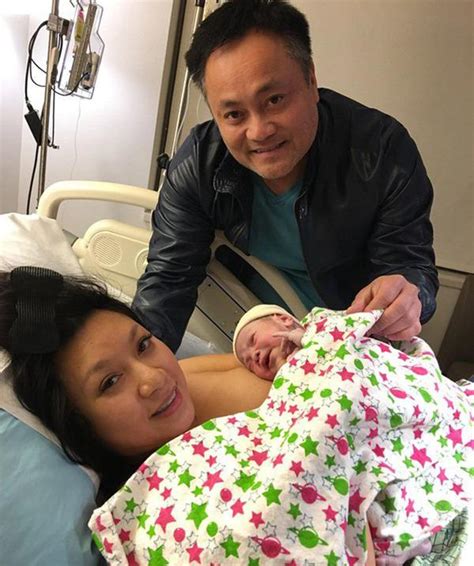 Bom Sex Màn ảnh Việt” Y Phụng Ở Mỹ Phụ Nữ Có Bầu Là Nữ Vương