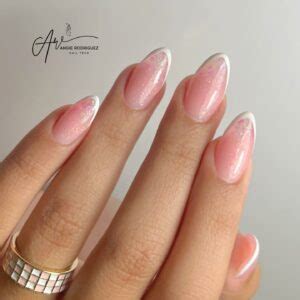 33 Gorgeous Almond Shaped French Tip Nails To Copy This Year