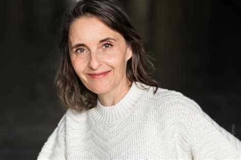 Céline Defay Fiche Artiste La Plateforme Des Agences Artistiques