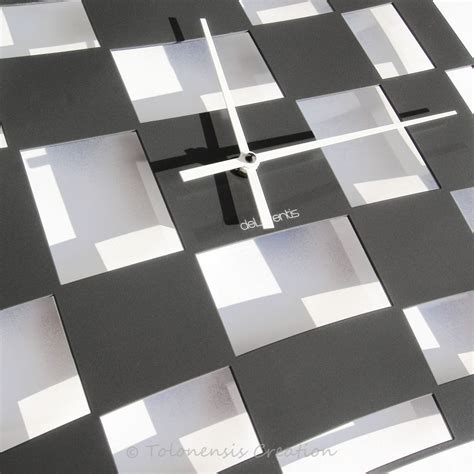 Design Clock Twist 40 Cm