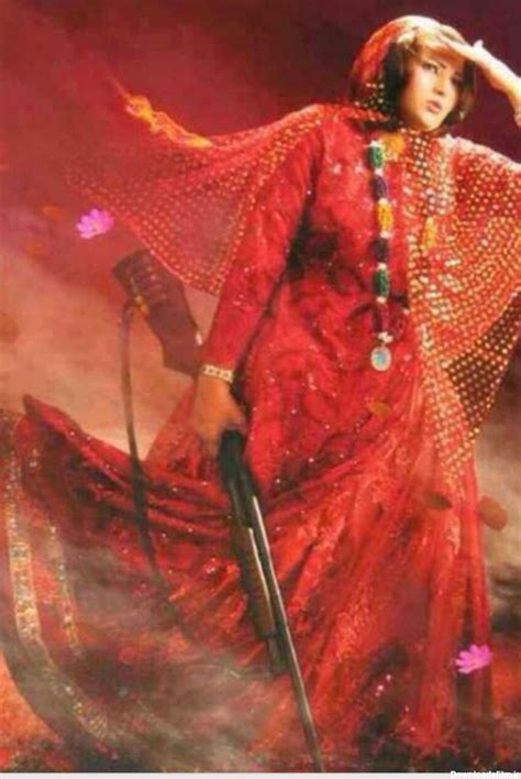 عکس زنان ترک قشقایی با لباس محلی