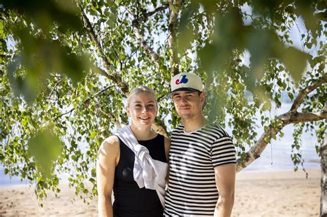 Aapo Komulainen Ja Saaga Angelia Raudasoja Huomasivat Lukiossa Olevansa