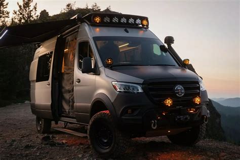 Tento Mercedes Sprinter Od Benchmarku Je Definitivní Karavan