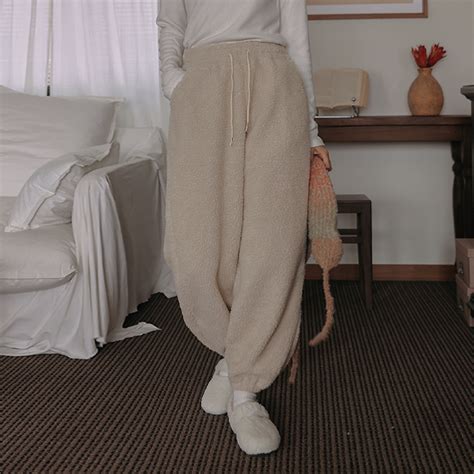 커먼유니크 디어브 도톰 덤블 와이드 조거 밴딩 팬츠 가을간절기겨울추리닝트레이닝양털코지룩데일리룩