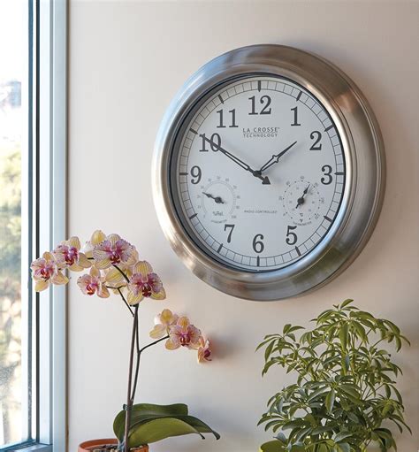 Atomic Radio Controlled Clock Lee Valley Tools