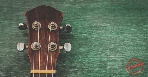 Baritone Ukulele Tuning A How To Tutorial Ukulele World