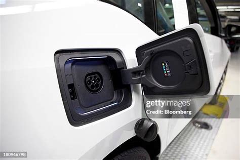 3 Point Plug Photos And Premium High Res Pictures Getty Images