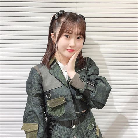 山根涼羽 根も葉もrumor 衣装 Akb衣装 ハーフツイン Akb48 Moe Zine