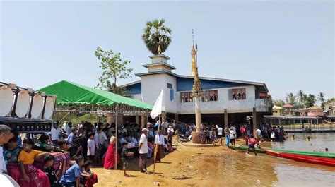 မုဒုံမြို့ရှိ ကန်ကလေးစေတီတော် ဗုဒ္ဓပူဇနိယပွဲတော် မြန်မာ့ရိုးရာလှေလှော်ပ