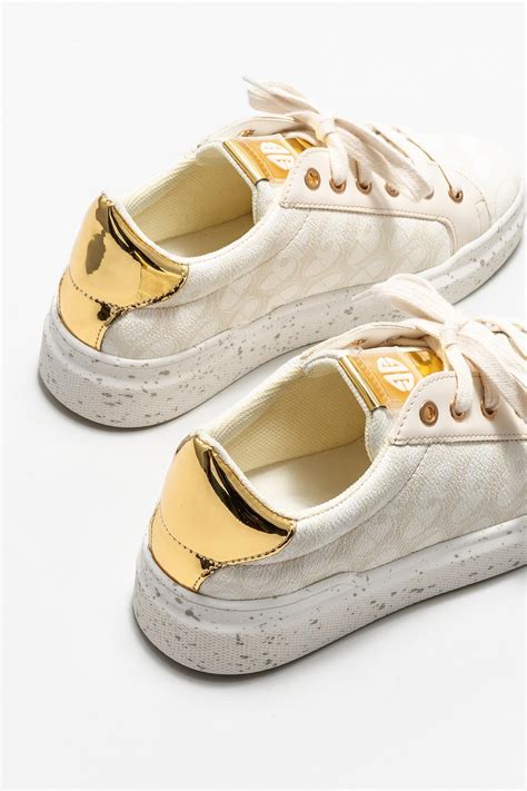 ფეხსაცმელი Jinsebi Ge