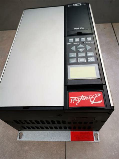 Frekventni regulator Danfoss 2.5kW