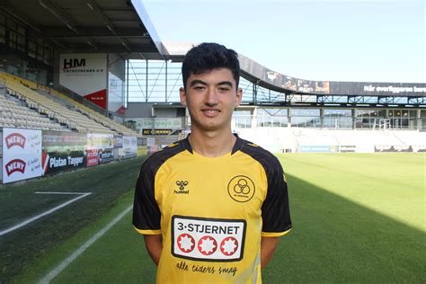 Månedens Akademispiller Jashar Beluli