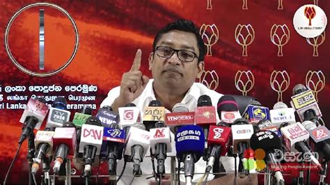 22 වැනි සංශෝධනය අවසන් වෙනකොට නැවත මහින්ද රාජපක්ෂම ජනාධිපති අපේක්ෂකයා වෙයිදෝ කියලත් අපි බලාගෙන