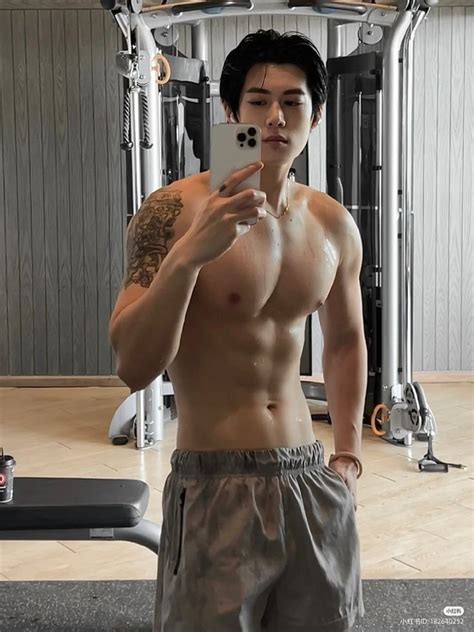 Pin By Sing Sing On M In 2023 Pria Berotot Fotografi Pria Gambar