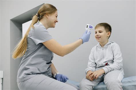 Педіатр у Львові ~ Прийом дитячого лікаря в Експерт