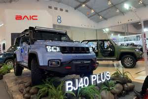 Foto Baic Bj40 Plus Meluncur Dengan Aksesori Lengkap