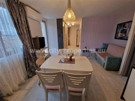 Тристаен панорамен апартамент за продажба находящ се в широк център на гр Благоевград в района